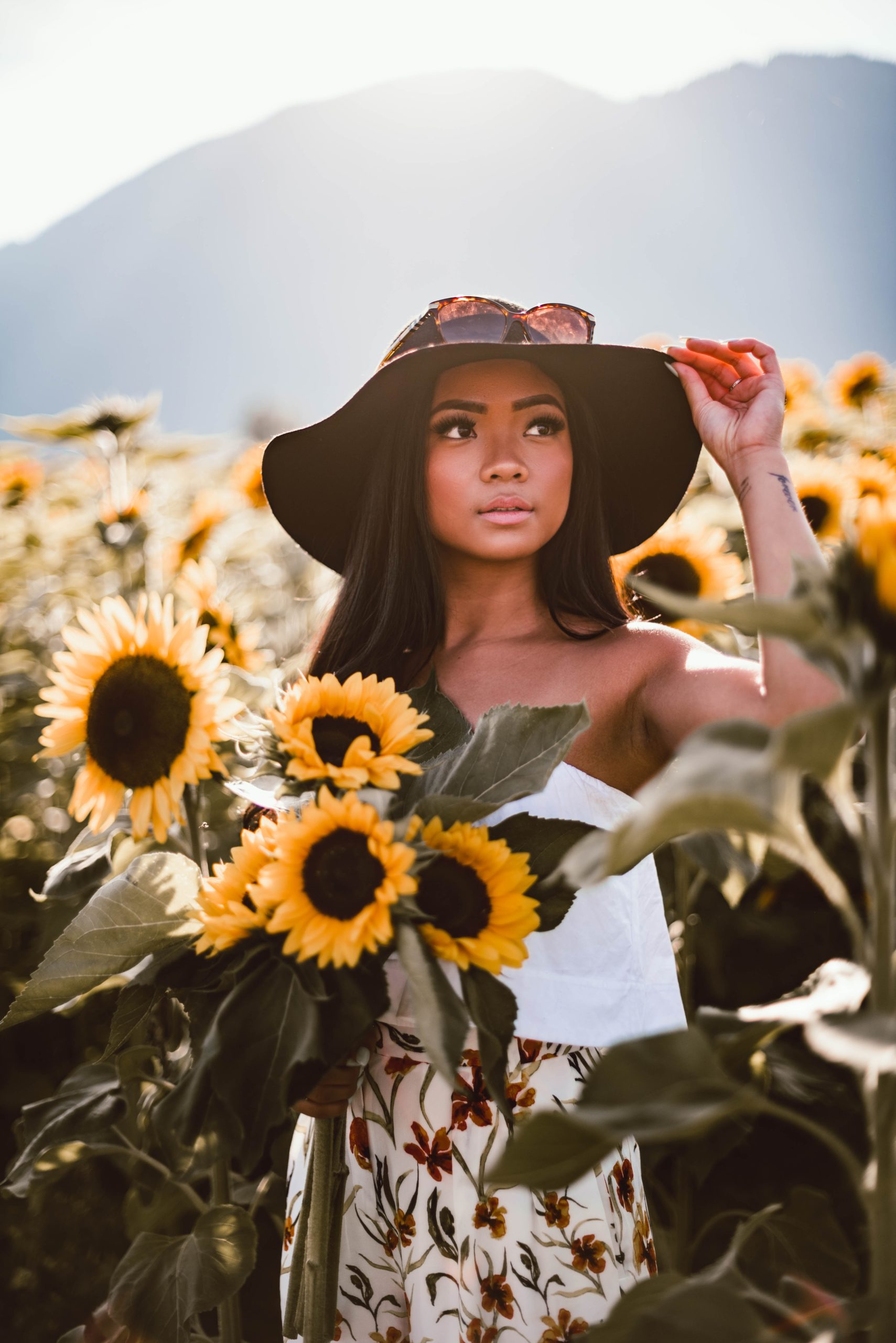 4 Zodiac Signs Who Have Their Walls Too High – Collective World