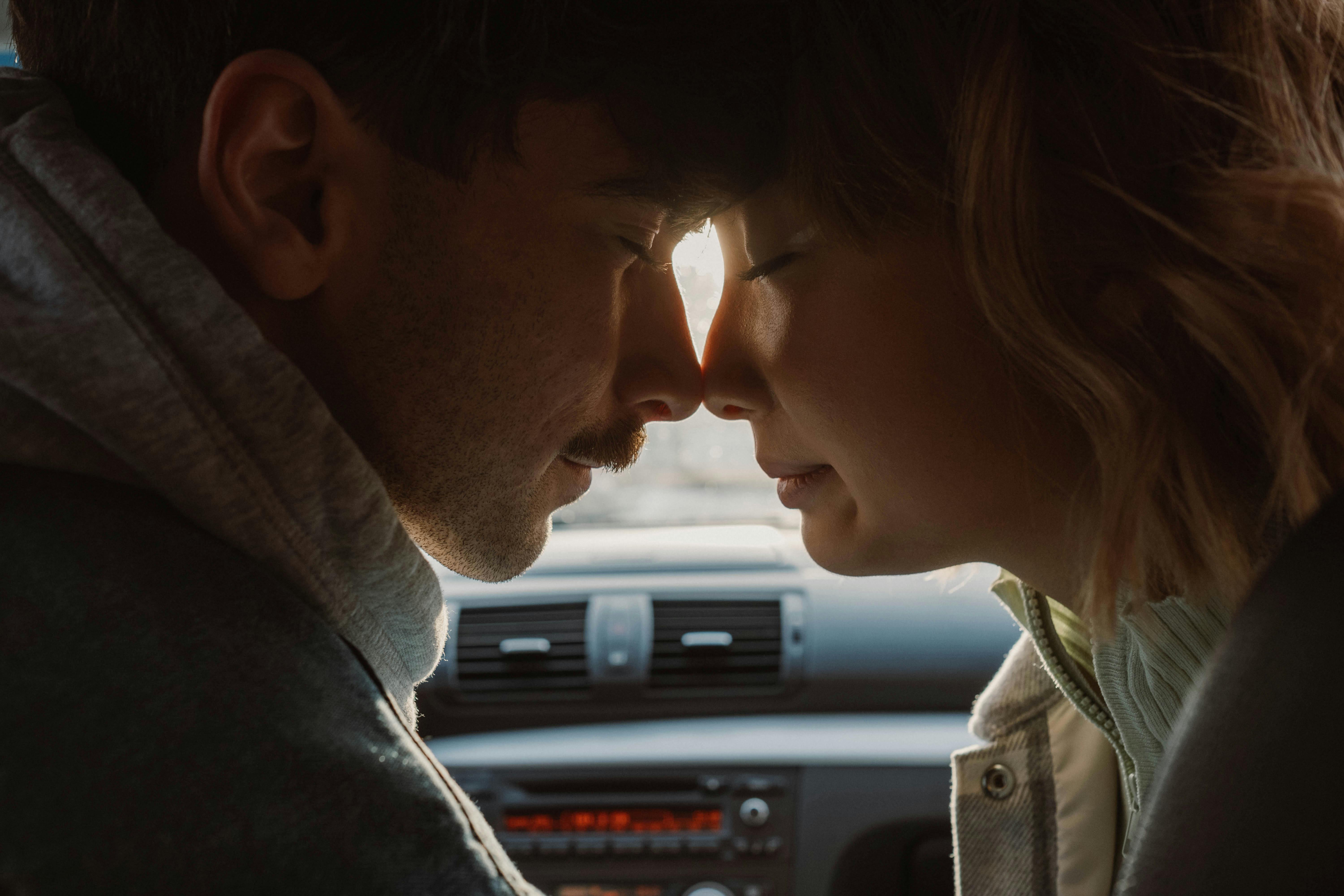 3 Zodiac Signs Who Wont Be Able To Resist A Forbidden Romance During